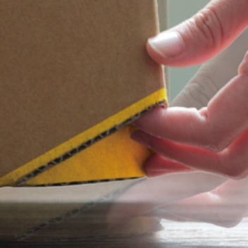 Corner Box makes it easy to pick up heavy boxes - MoreInspiration