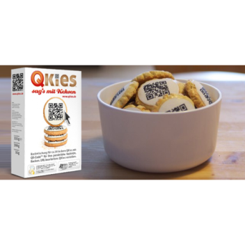 QR code cookies create unique personalized messages - MoreInspiration