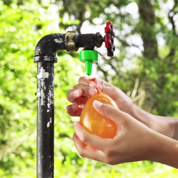 Self-Sealing Water Balloons - MoreInspiration
