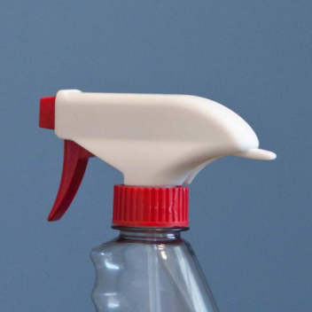 Child-resistant spray bottle with double-trigger mechanism ...